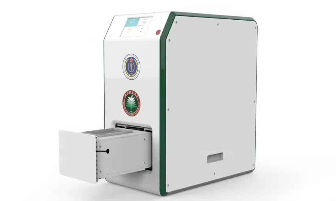 Medical Device Prototype with Large-format SLA 3D Printing - FacFox