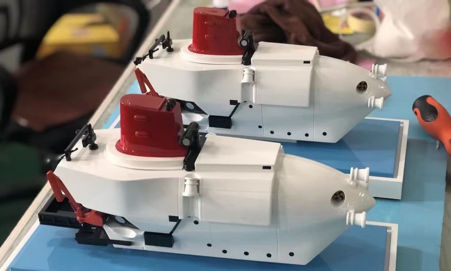 SLA 3D Printed Submarine Prototypes as Student Project - FacFox
