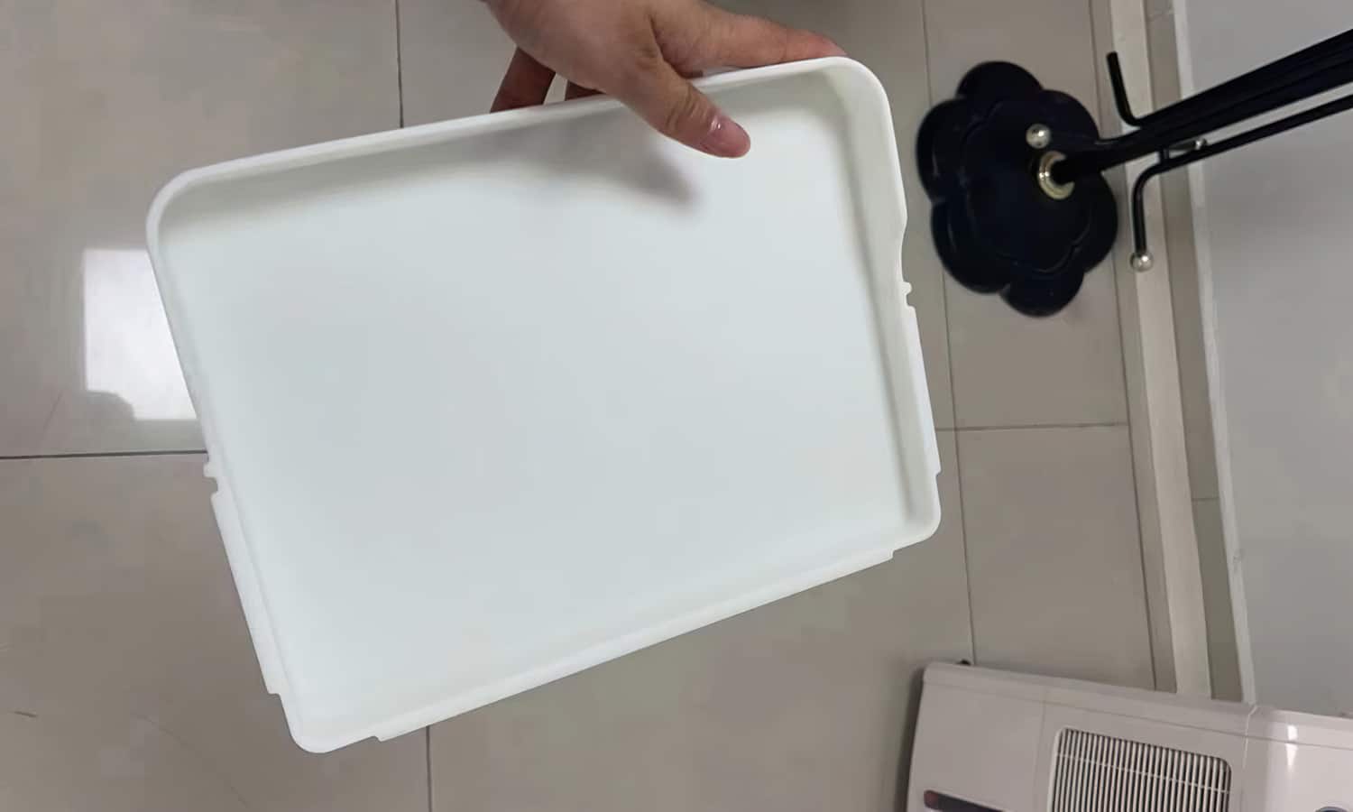 SLA 3D Printed Tray for a Medical Device Prototype - FacFox