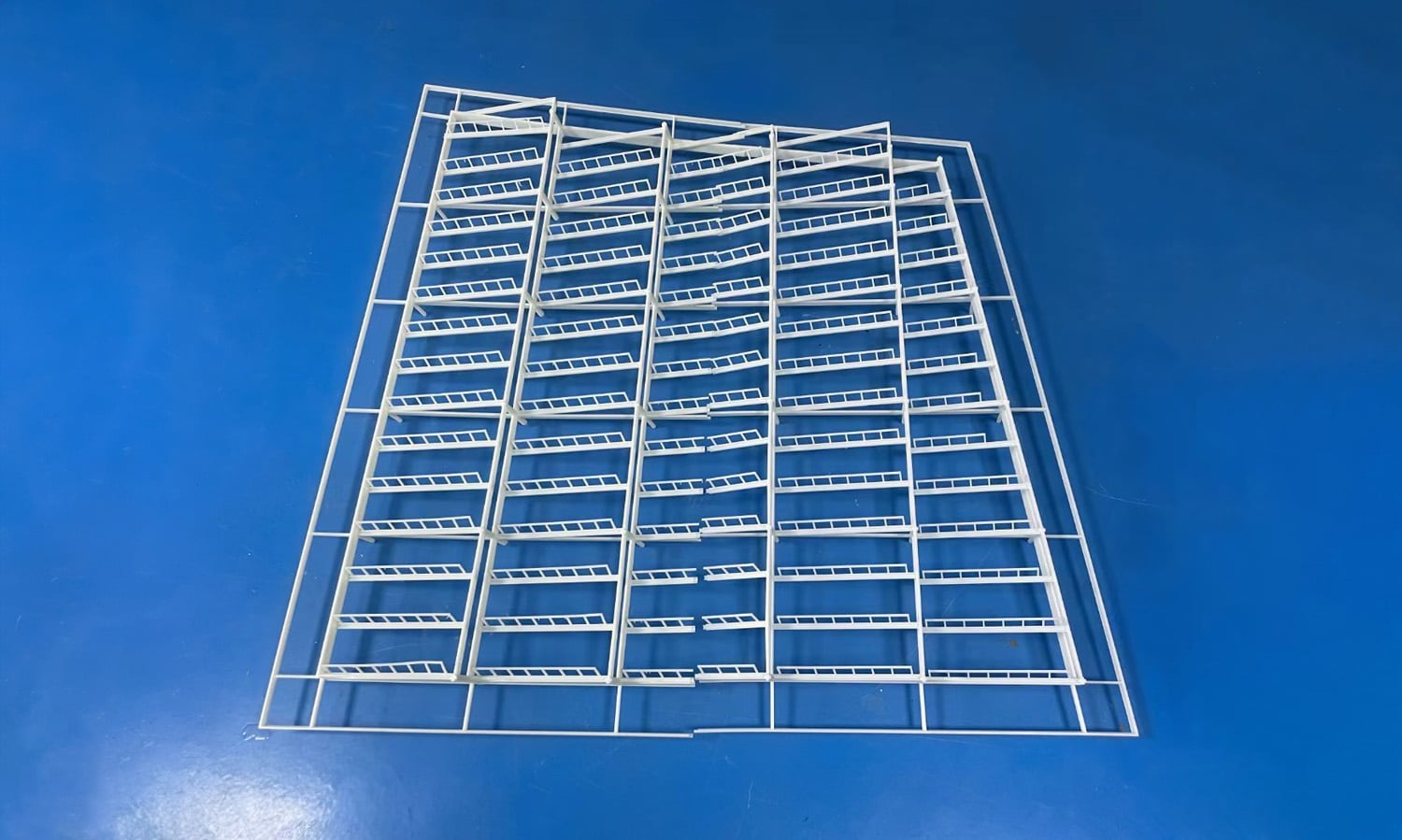 SLS 3D Printed White Nylon Rack with Interlocking Mechanism - FacFox