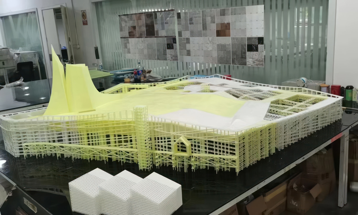 SLA 3D Printed Grid-like Complex Frameworks Resin Sculpture