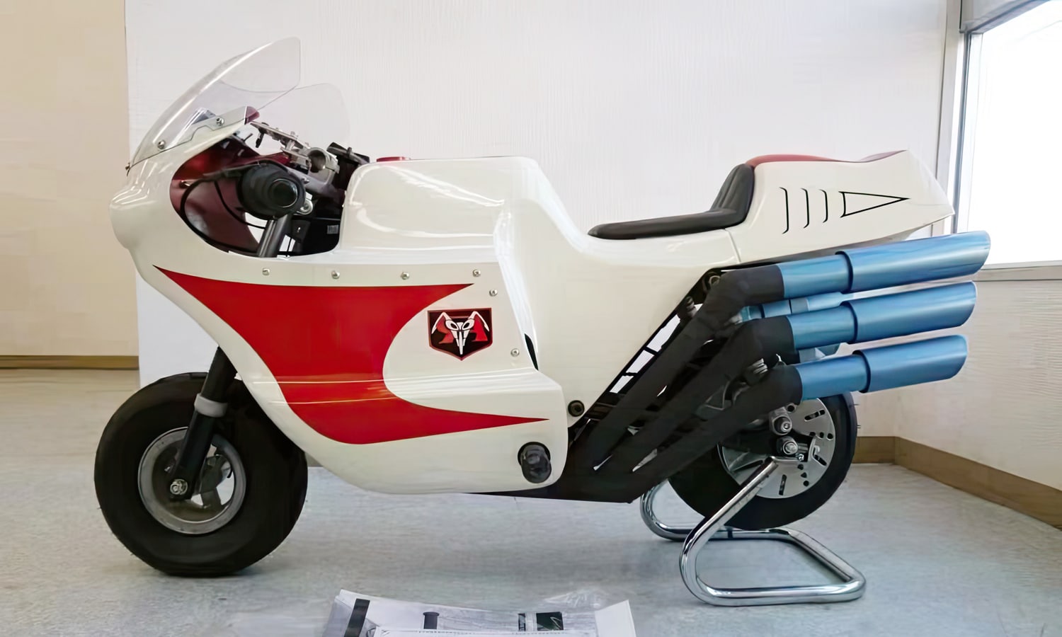 SLA 3D Printed Cyclone of Anime Kamen Rider Motorcycle Model - FacFox