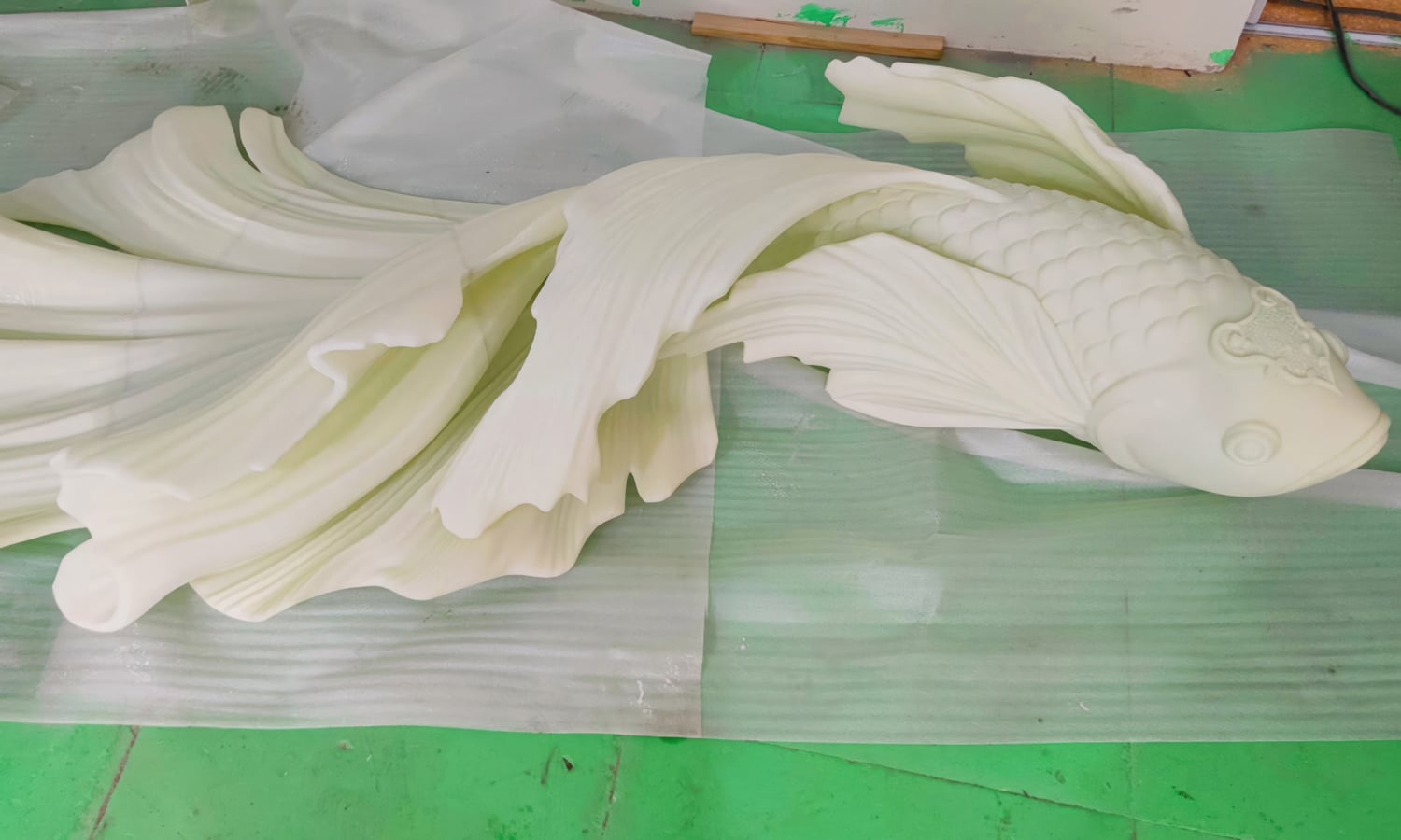 SLA 3D Printed Large-format Golden Fish Resin Garage Kit - FacFox