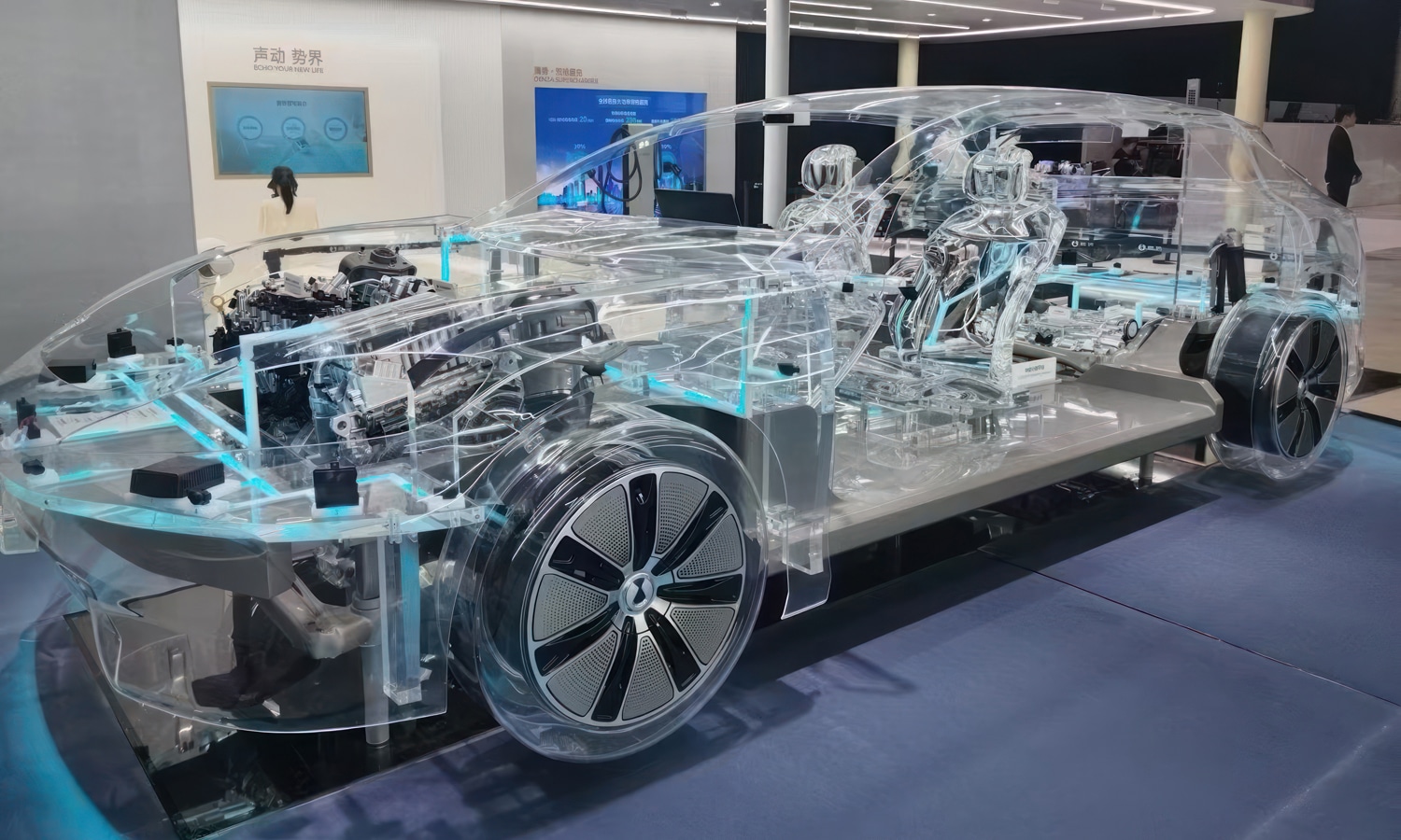 CNC Transparent Car Model Showcases Engineering Brilliance - FacFox