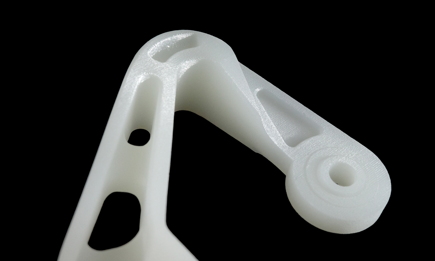 SLA 3D Printed High-temp Resin 140℃ Triangular Bracket - FacFox